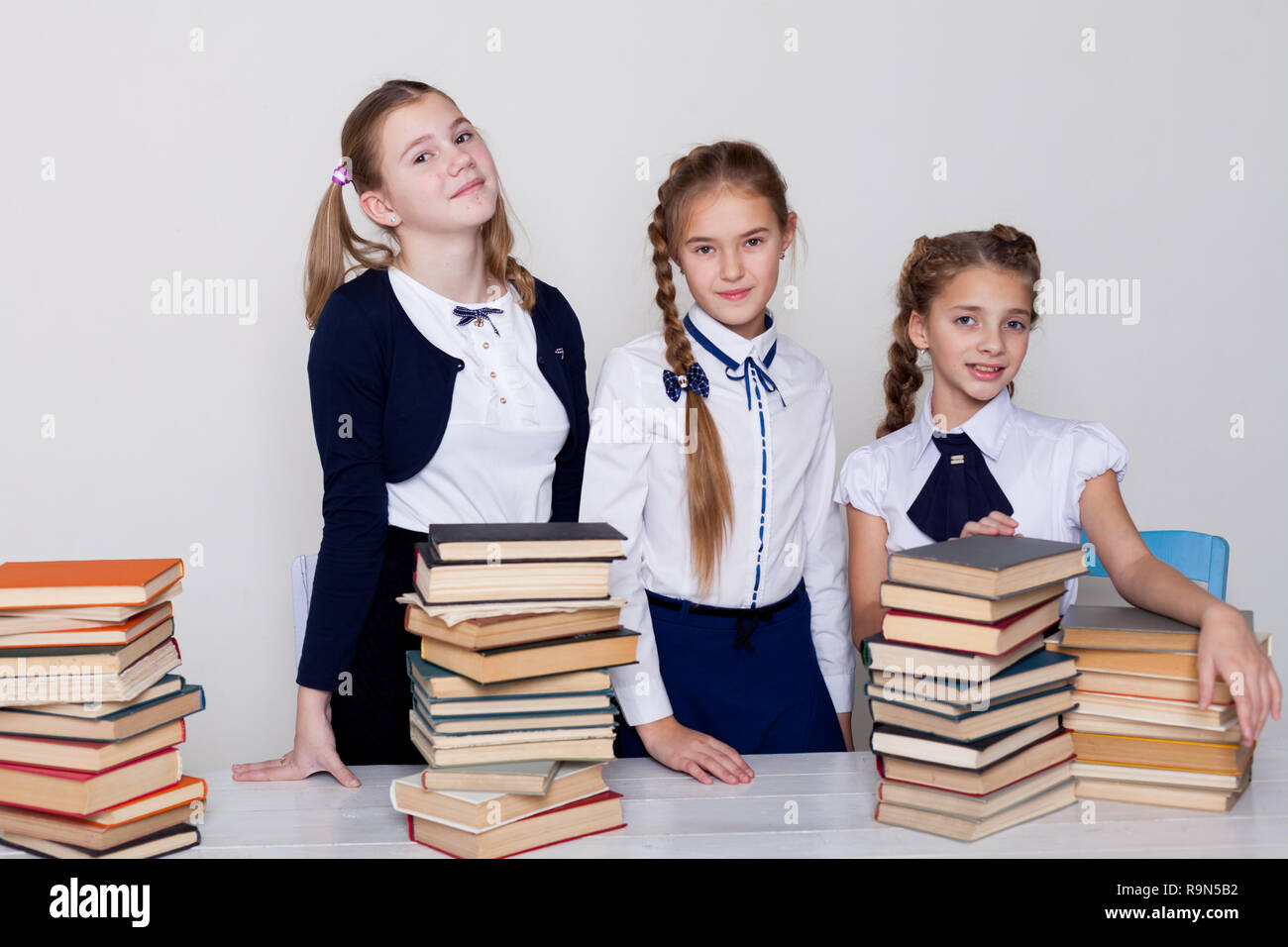 Japanese schoolgirl uniform hi-res stock photography and images - Alamy
