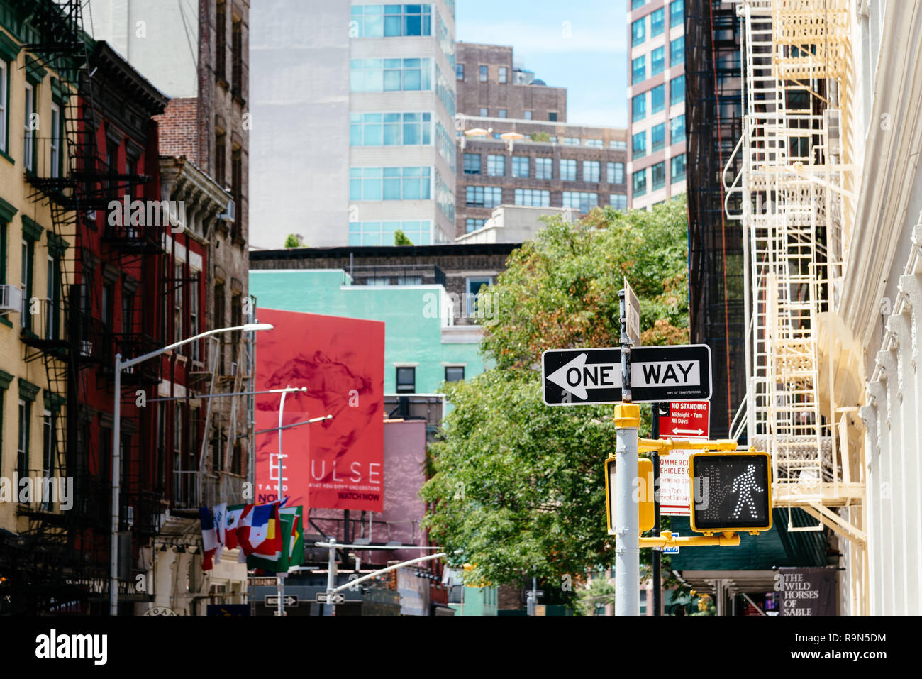 One way nyc hi-res stock photography and images - Alamy