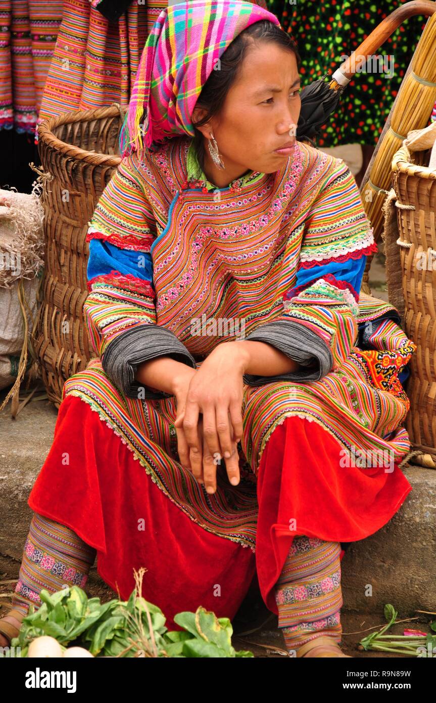 Colorful woman Bac Ha Market, Vietnam Stock Photo - Alamy