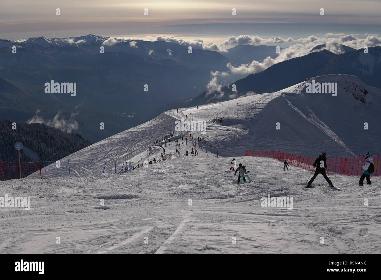 skiing, snowboarding and downhill skiing in the winter resort Stock ...