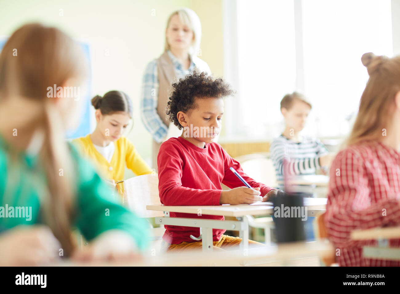 Quiz at school Stock Photo - Alamy