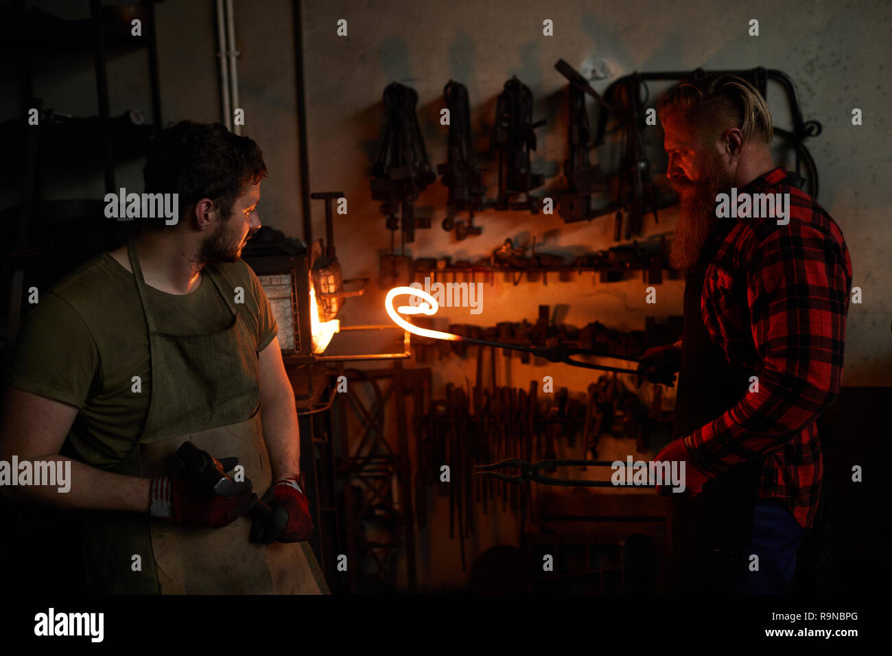 Blacksmiths at work hi-res stock photography and images - Alamy