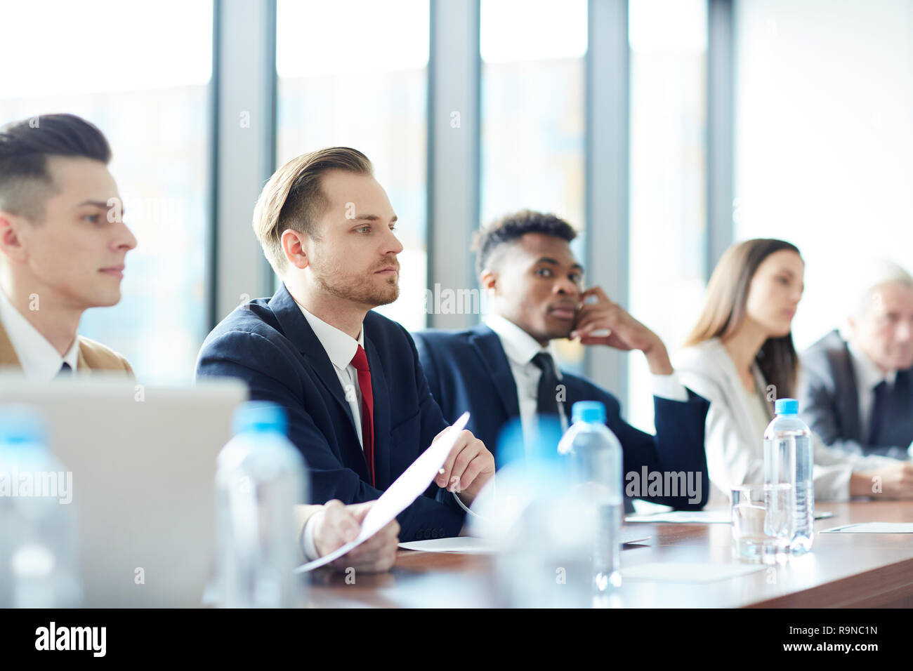 People attending conference hi-res stock photography and images - Alamy