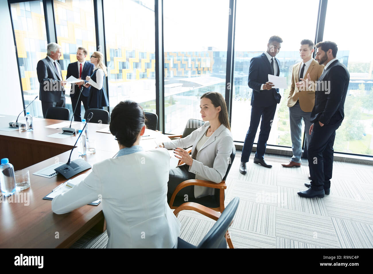 Confident speakers hi-res stock photography and images - Alamy