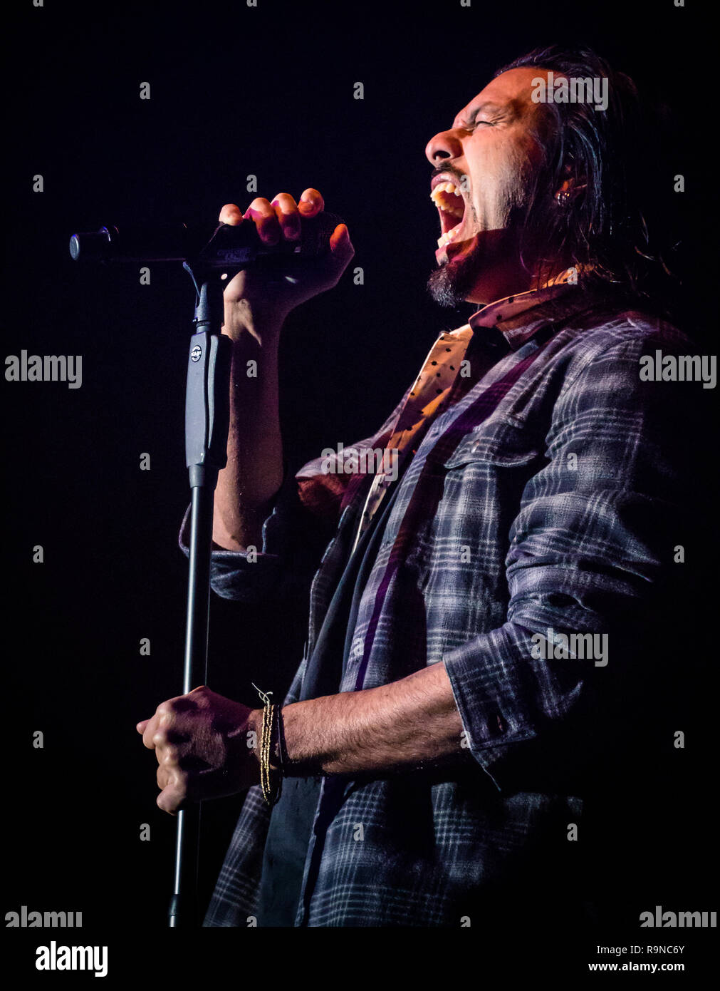Pop evil band hi-res stock photography and images - Alamy
