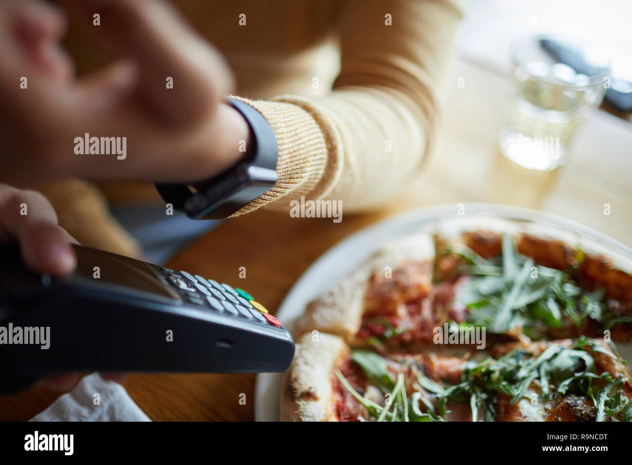 Banking devices hi-res stock photography and images - Alamy