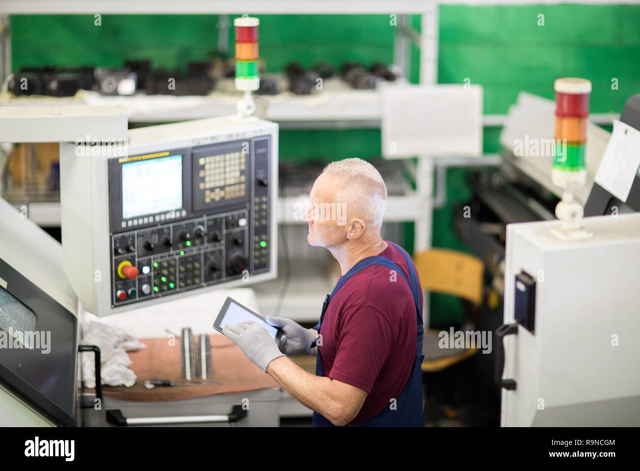 Engineer worker working computer hi-res stock photography and images ...
