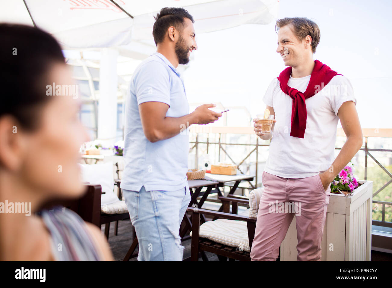 Modern guys hi-res stock photography and images - Alamy
