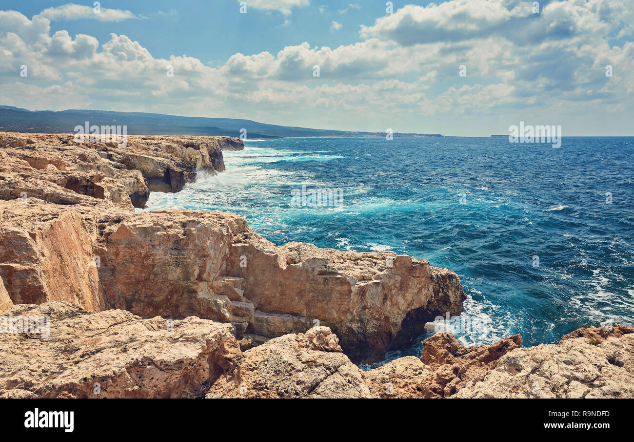 Rocky coast at lowtide hi-res stock photography and images - Alamy