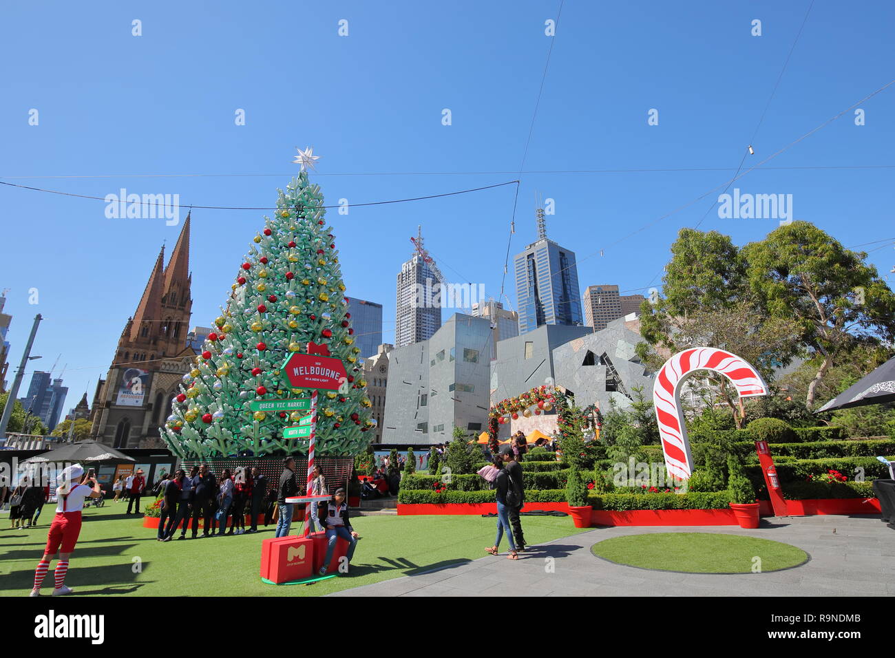 People visit Christmas tree in Federation Square Melbourne Australia ...