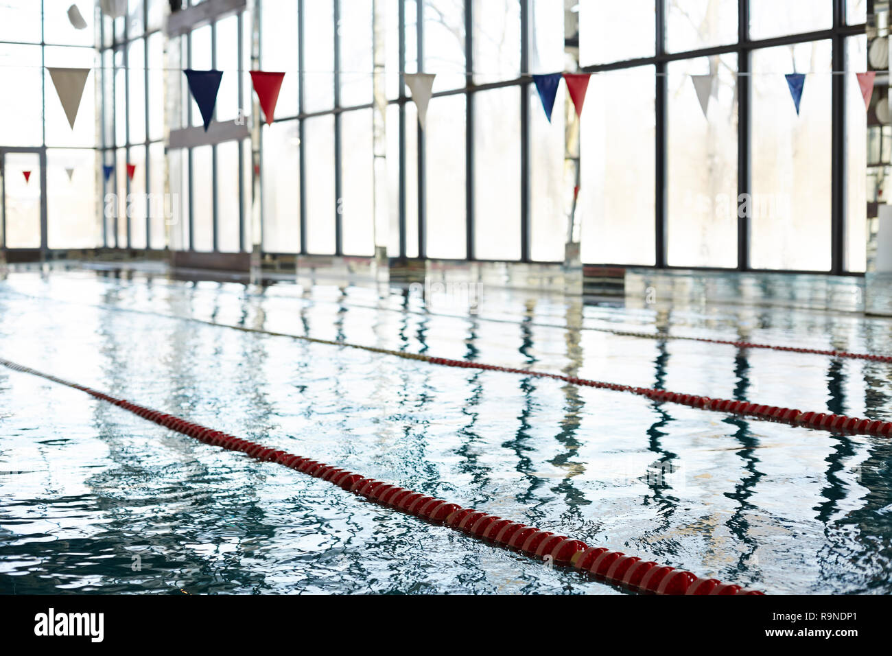 Empty indoor swimming pool hi-res stock photography and images - Alamy