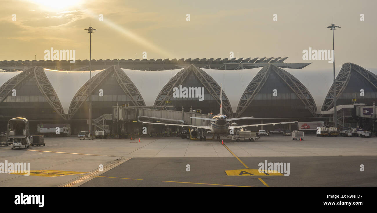 Suvarnabhumi airport outside hi-res stock photography and images - Alamy