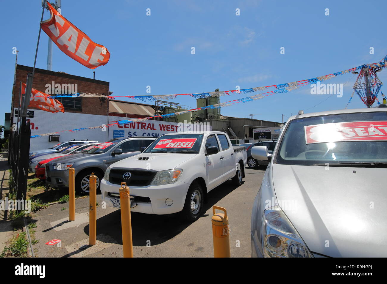 Used car shop in Melbourne Australia Stock Photo - Alamy