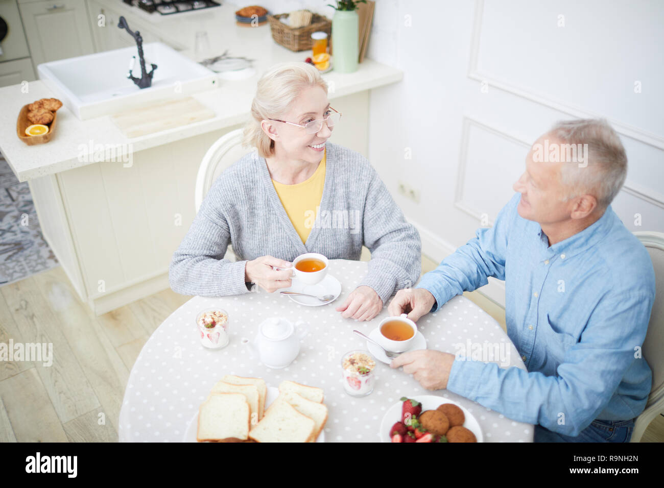 Nice time hi-res stock photography and images - Alamy