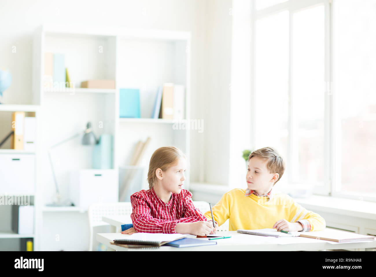 Beginner friendly drawing hi-res stock photography and images - Alamy