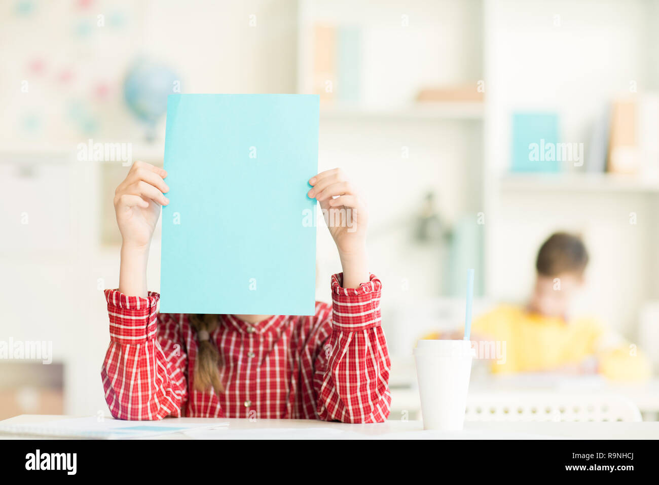 Blank face hi-res stock photography and images - Alamy