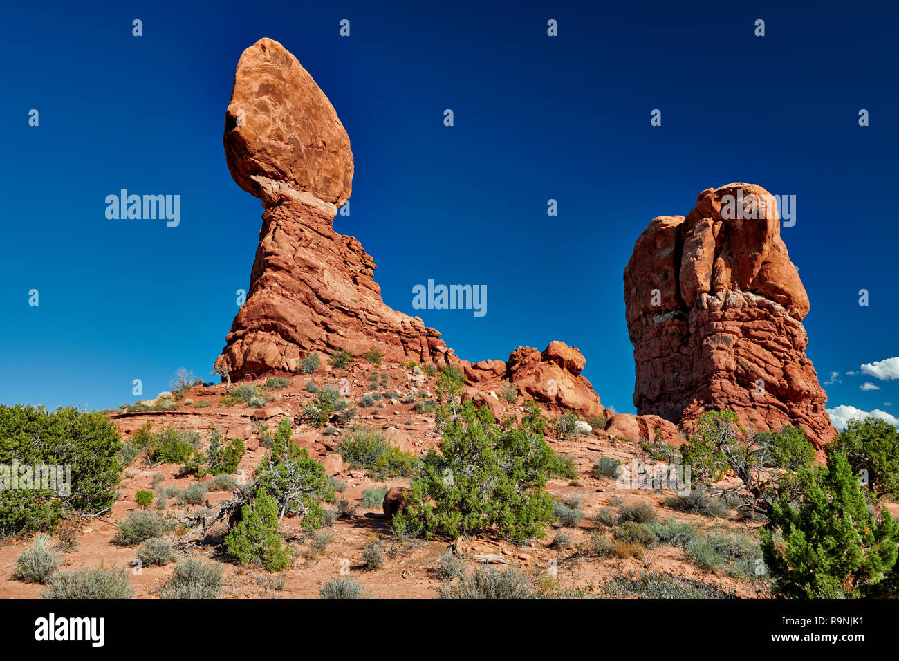 Balanced rock scenic hi-res stock photography and images - Alamy