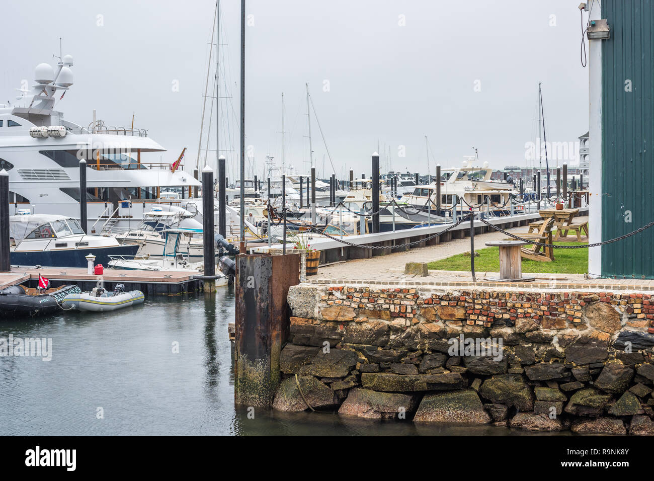 Colonial newport 19th century hi-res stock photography and images - Alamy