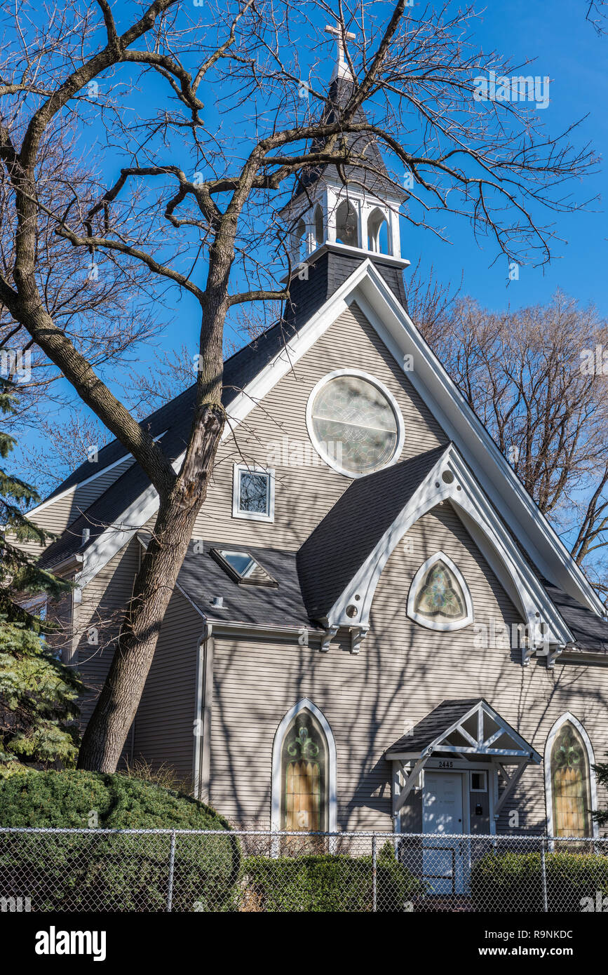 Church in the Logan Square neighborhood Stock Photo - Alamy