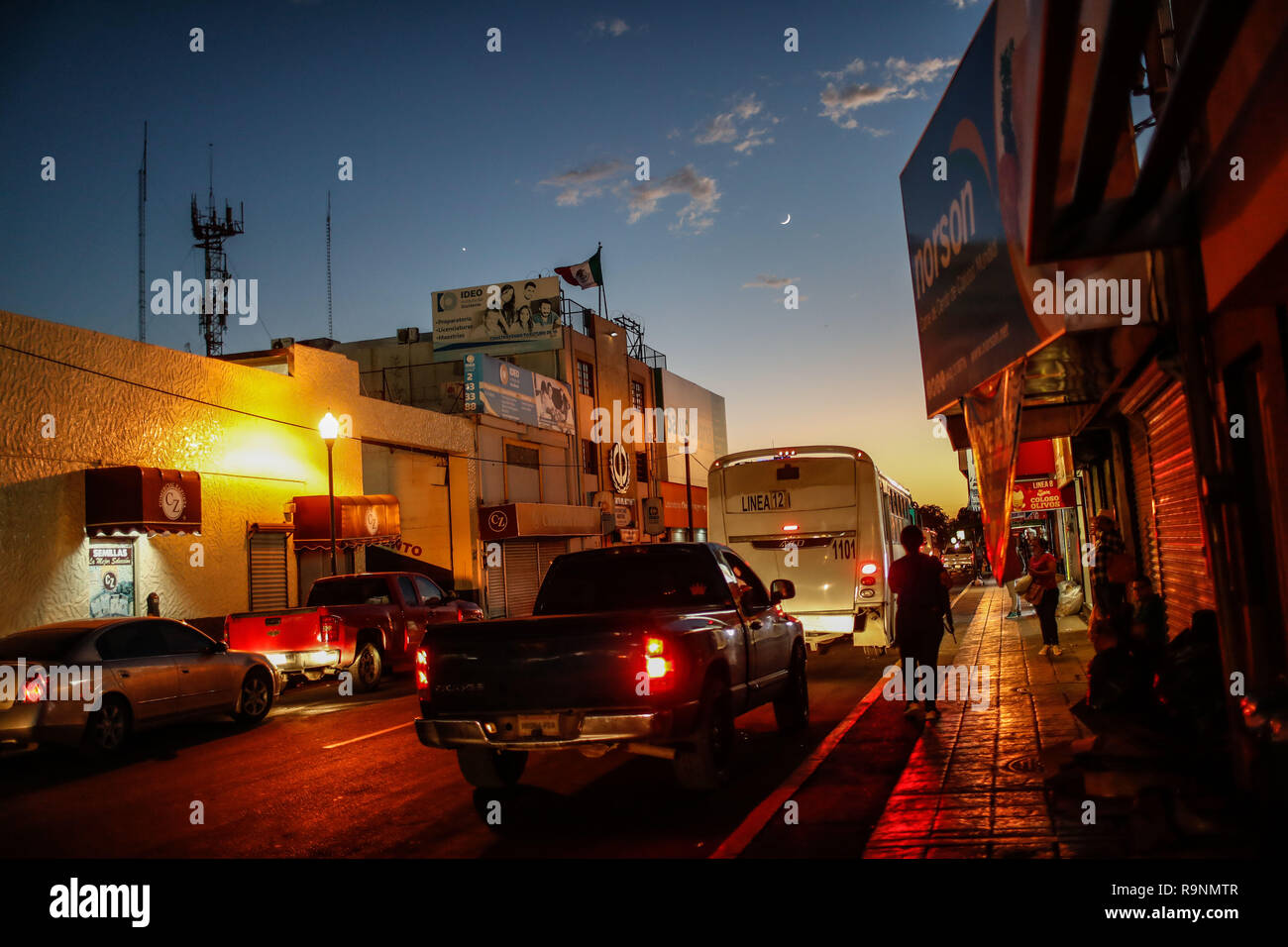 Vida cotidiana en el centro historico de Hermosillo, Sonora, Mexico ...