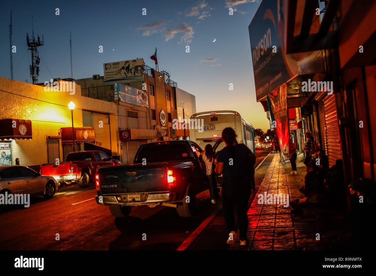 Vida cotidiana en el centro historico de Hermosillo, Sonora, Mexico ...