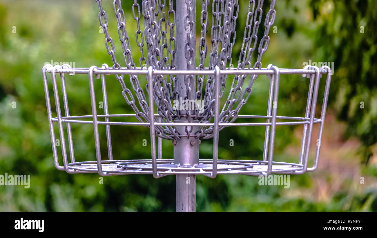 Frisbee golf hi-res stock photography and images - Alamy