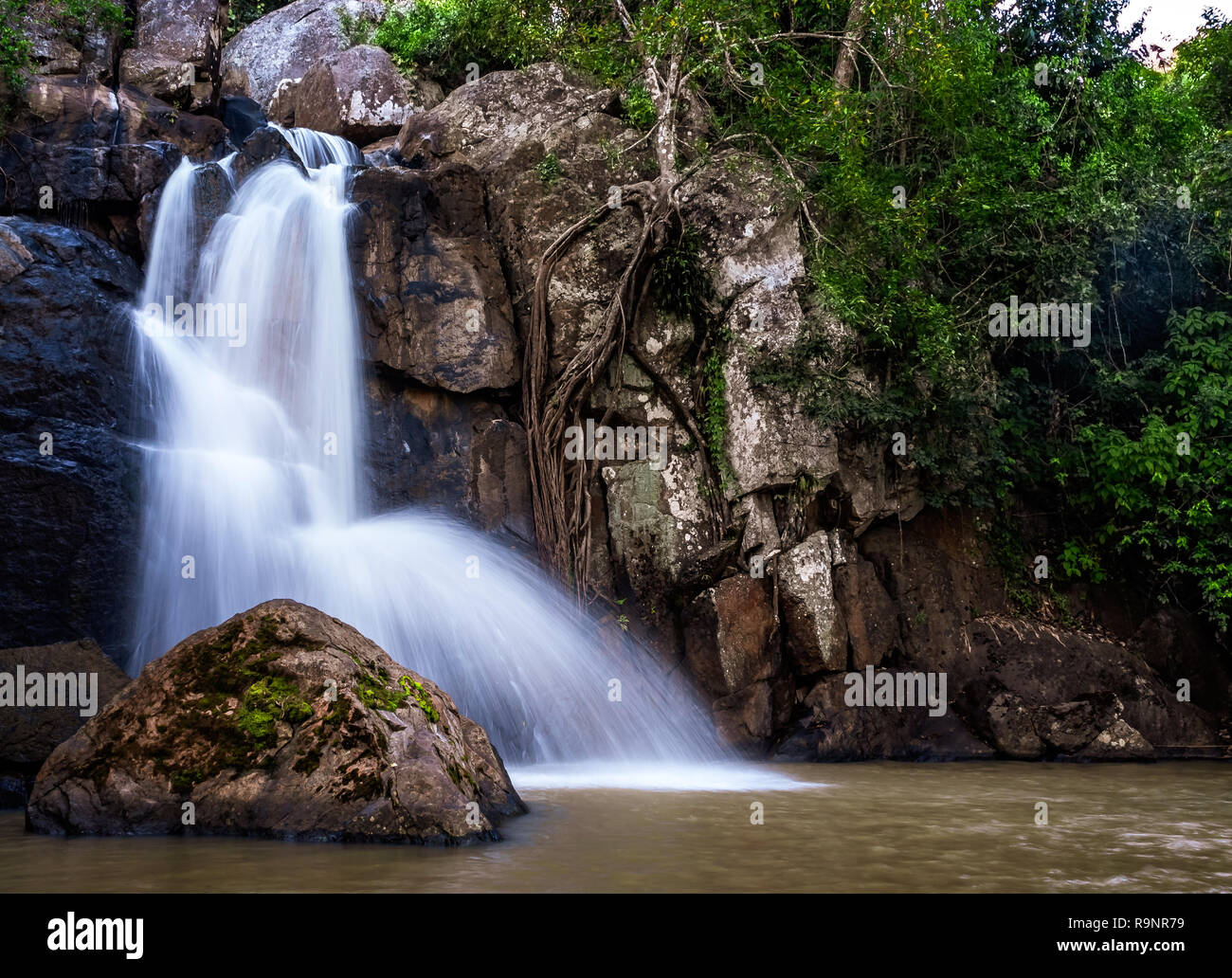 Dashingbadi waterfall in odisha at daringbadi Stock Photo - Alamy