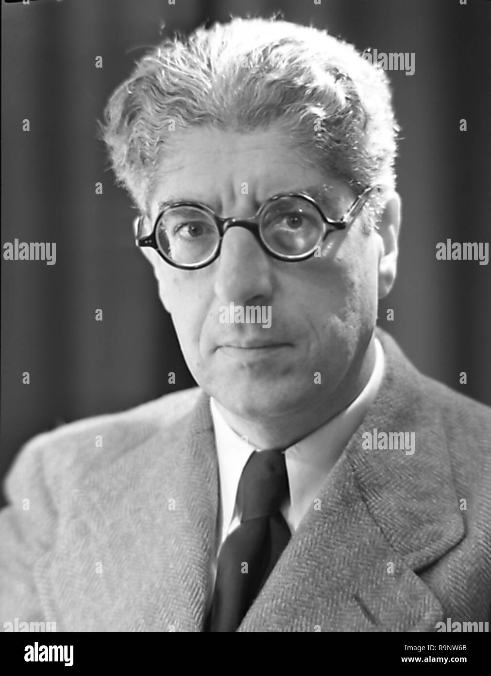 Rimmed Glasses High Resolution Stock Photography and Images - Alamy