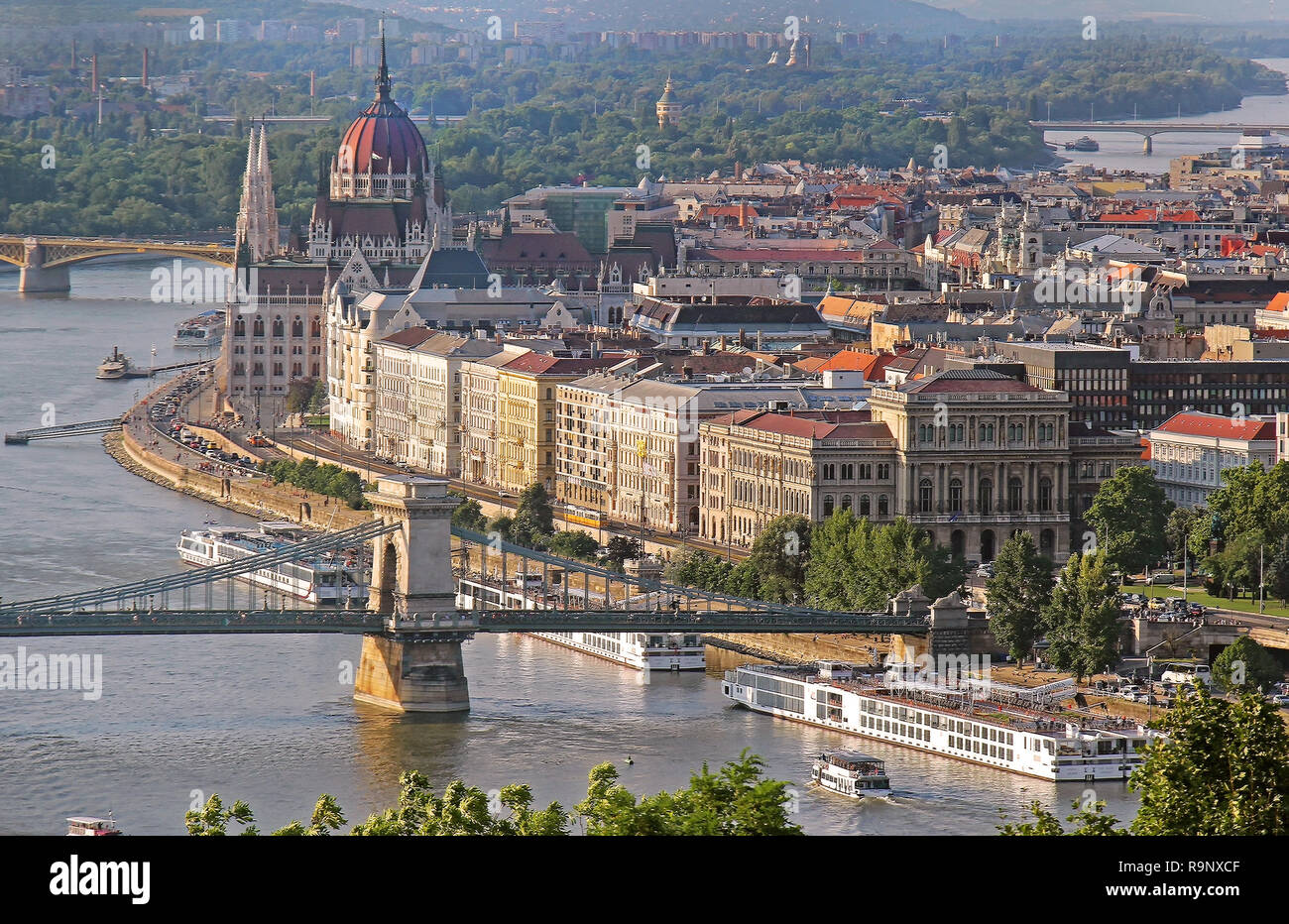 Budapest cityscape with Chain bridge over Danube river with boats ...