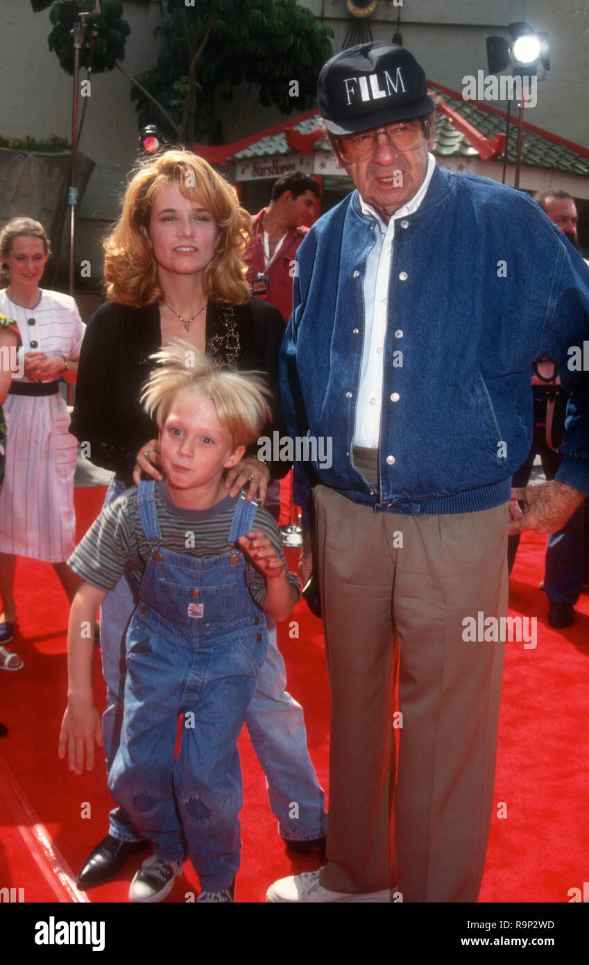 HOLLYWOOD, CA - JUNE 19: Actress Lea Thompson, actor Mason Gamble and ...