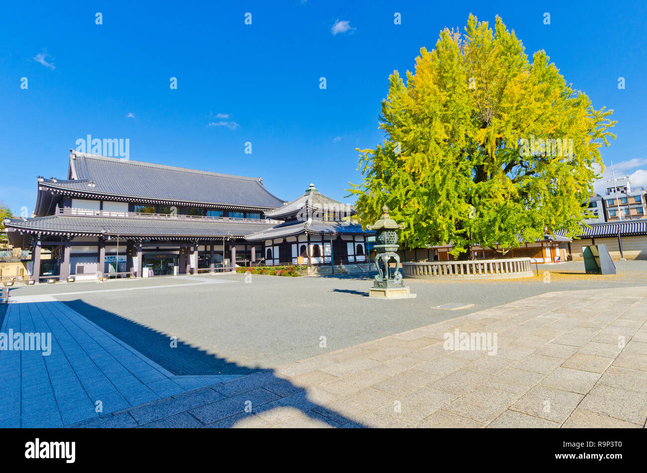 Nishi Honganji Temple in Kyoto Stock Photo - Alamy