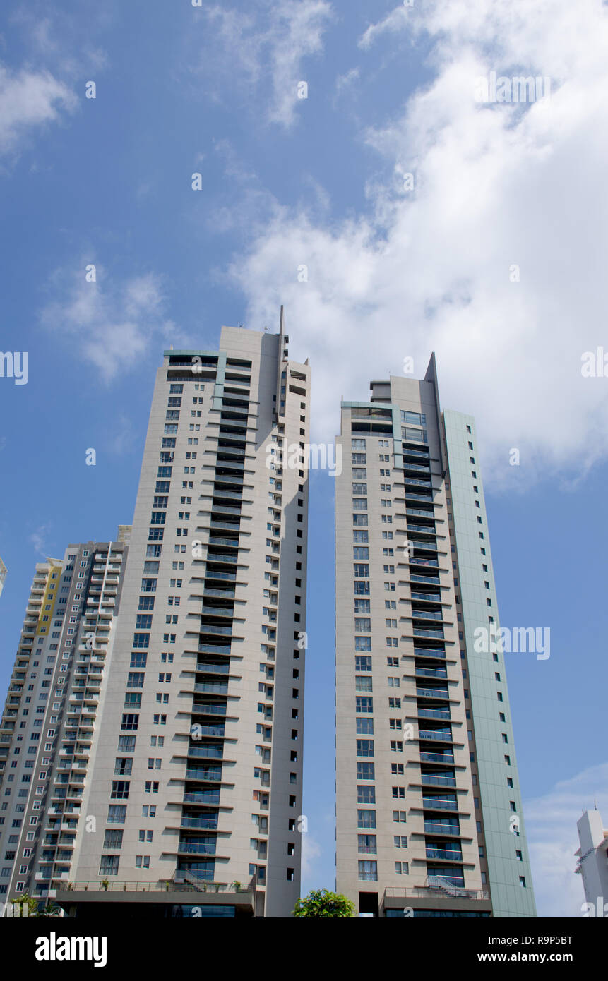 modern buildings in the capital of Colombo in Sri Lanka Stock Photo - Alamy