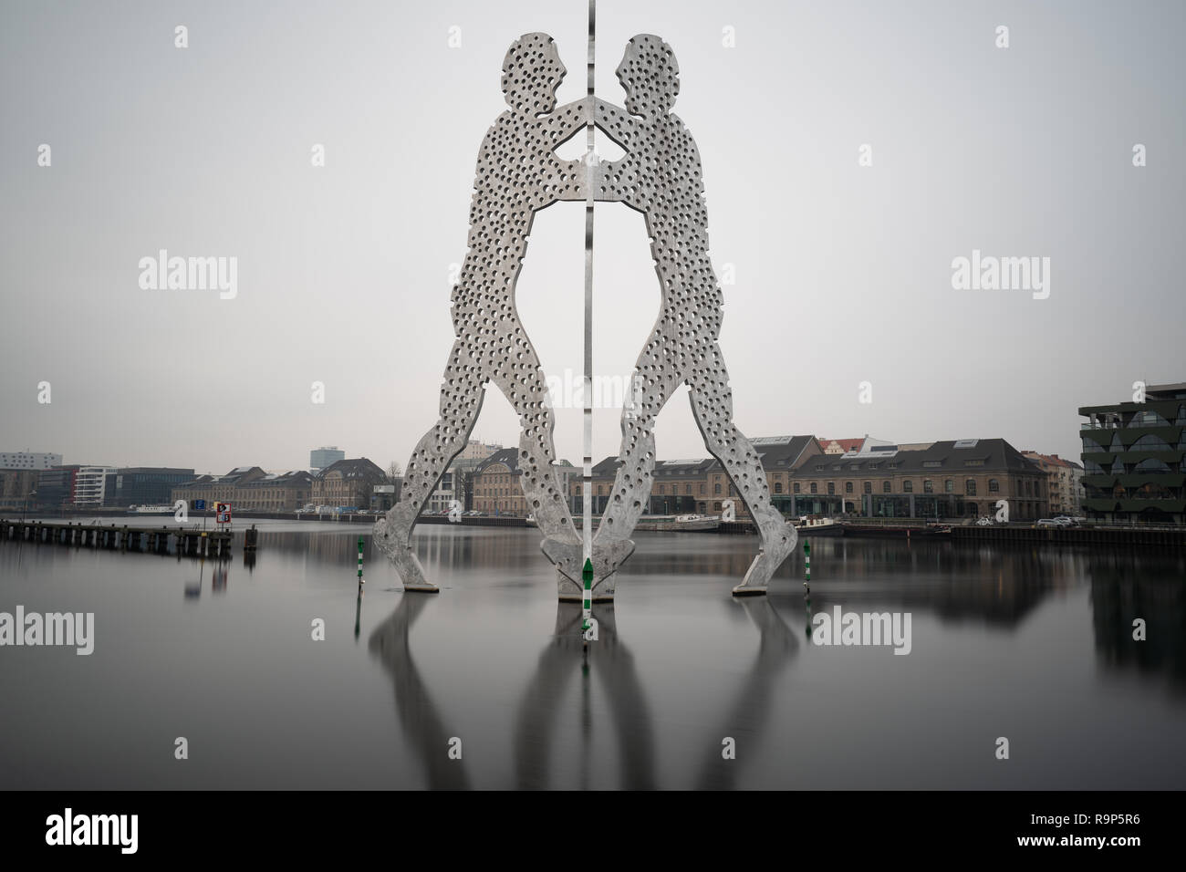 Statue molecule man hi-res stock photography and images - Alamy