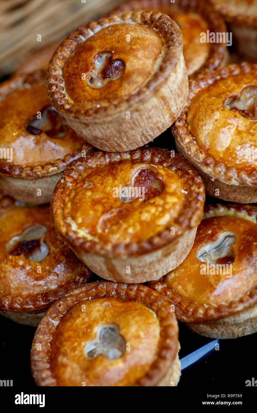 Pies selling hi-res stock photography and images - Alamy