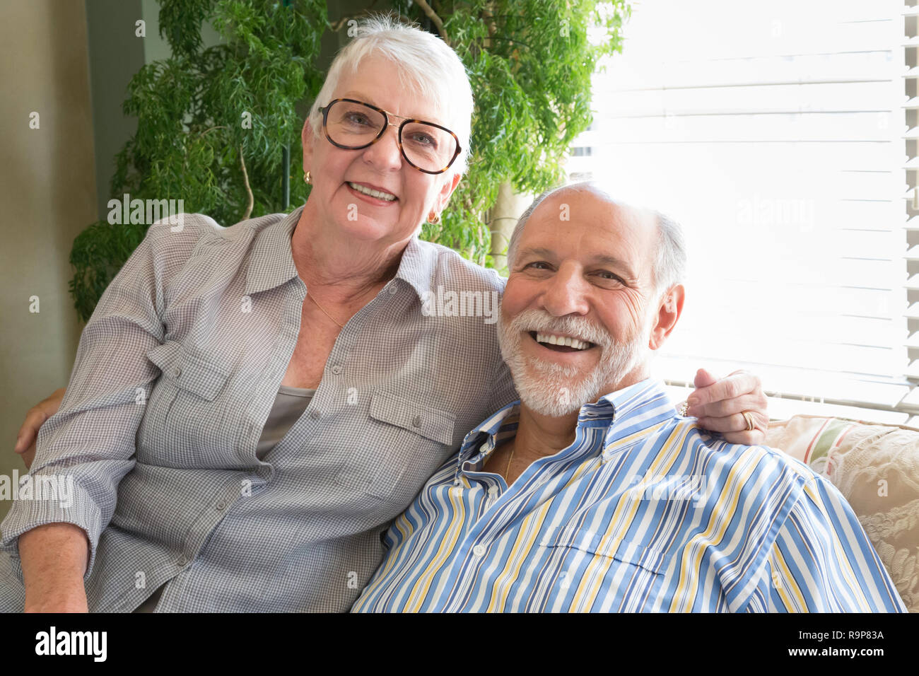 Married couple inside heart hi-res stock photography and images - Alamy