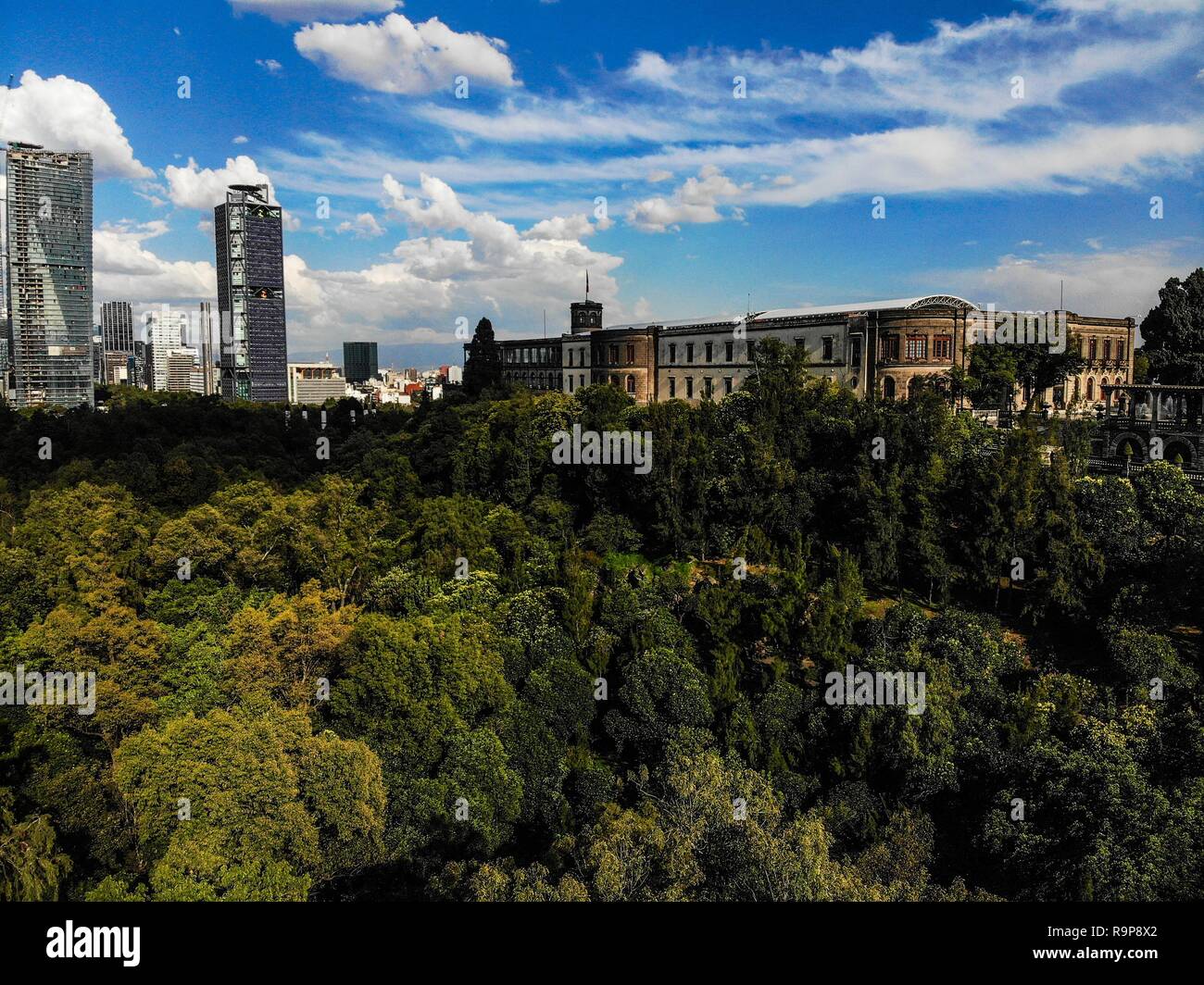 Parque urbano de chapultepec hi-res stock photography and images - Alamy