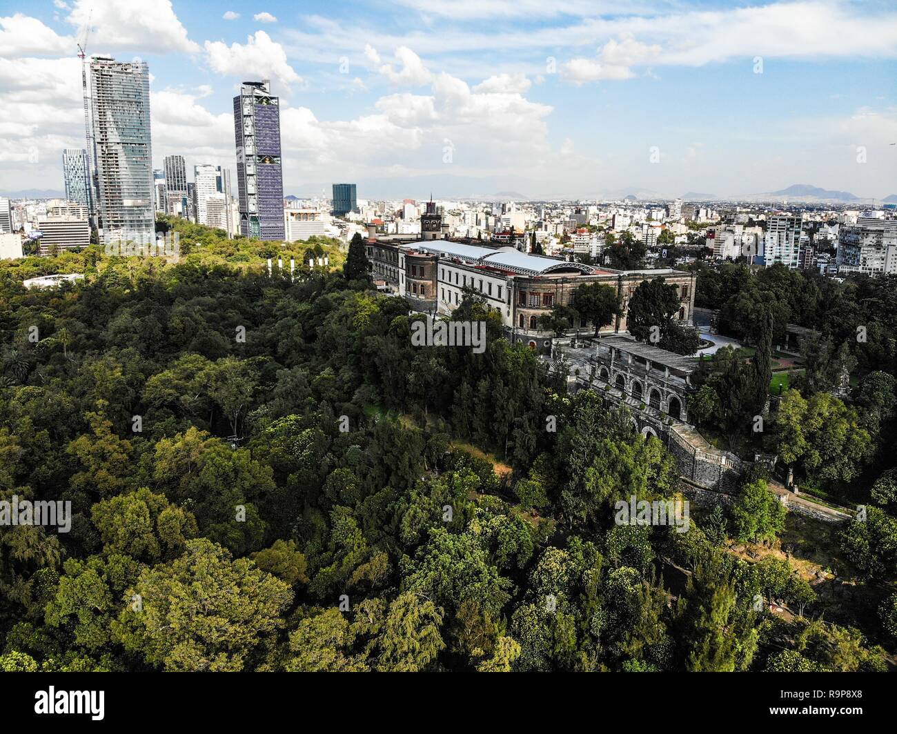 Parque urbano de chapultepec hi-res stock photography and images - Alamy