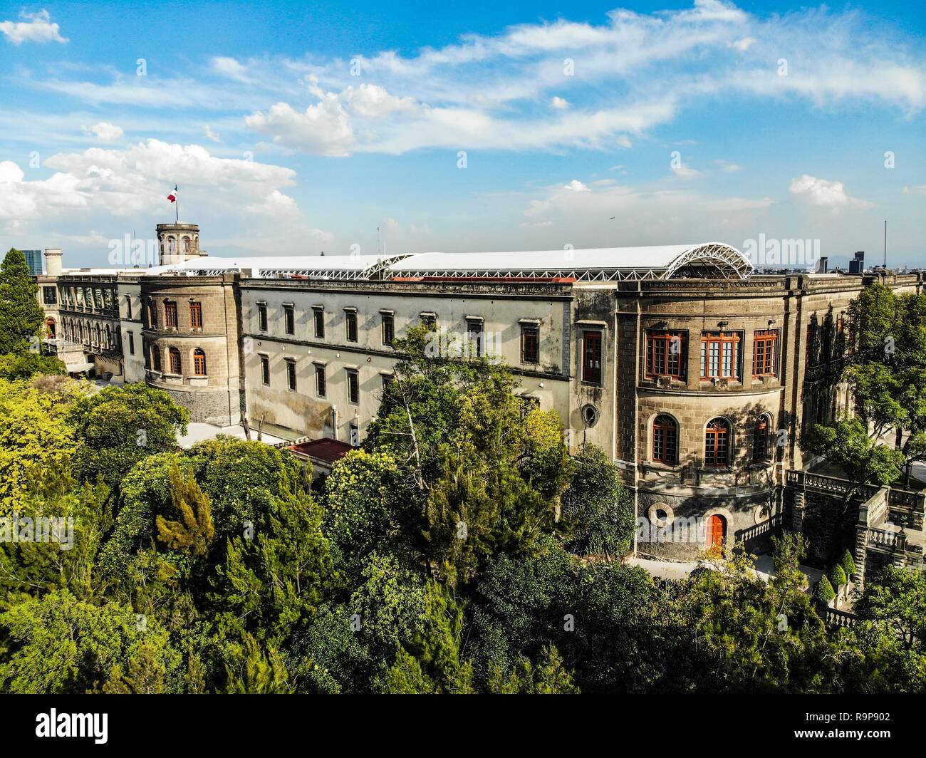 Castillo de chapultepec ciudad de hi-res stock photography and images ...