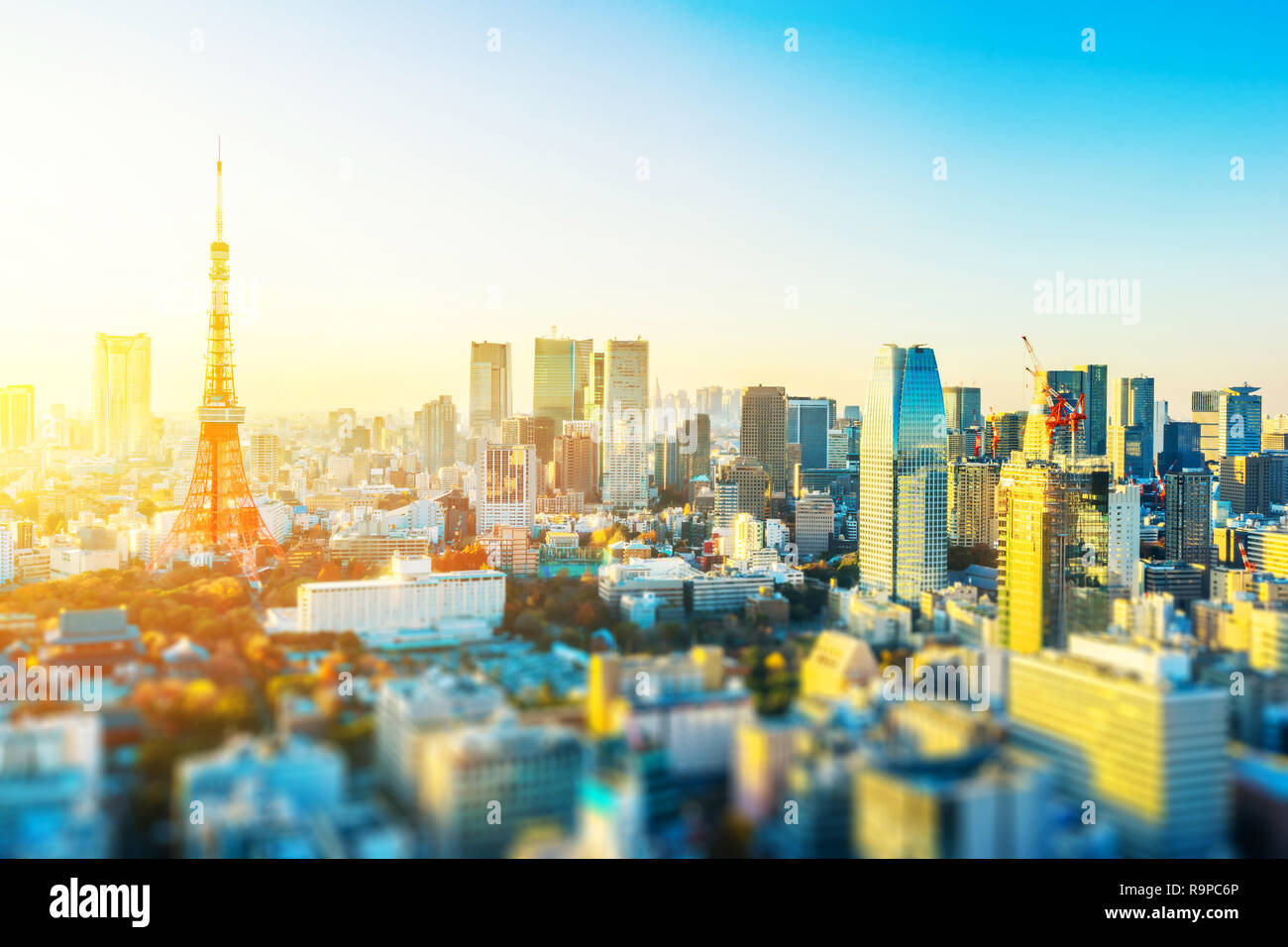 Japan blue tokyo tower hi-res stock photography and images - Alamy