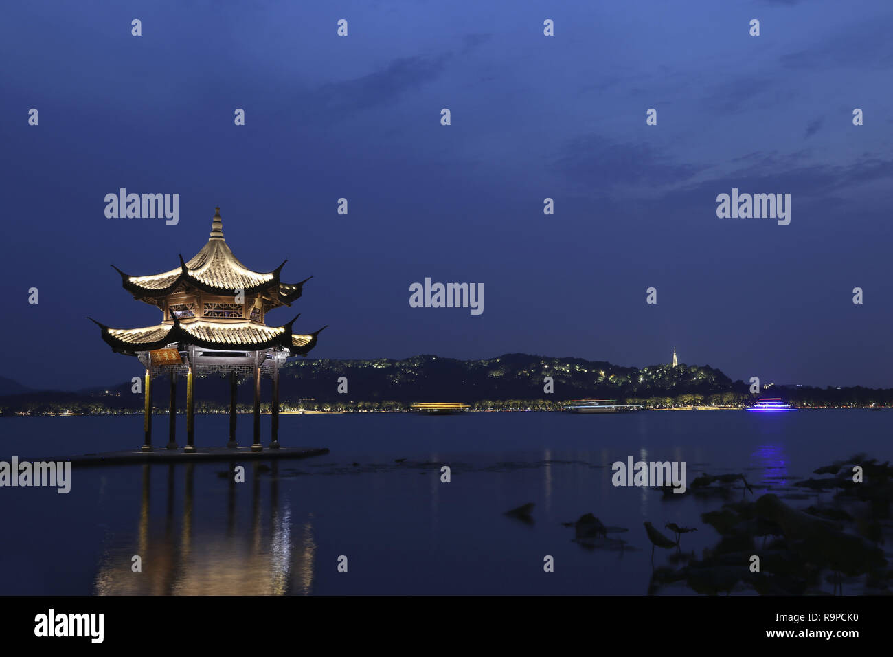 Jixian pavilion hi-res stock photography and images - Alamy