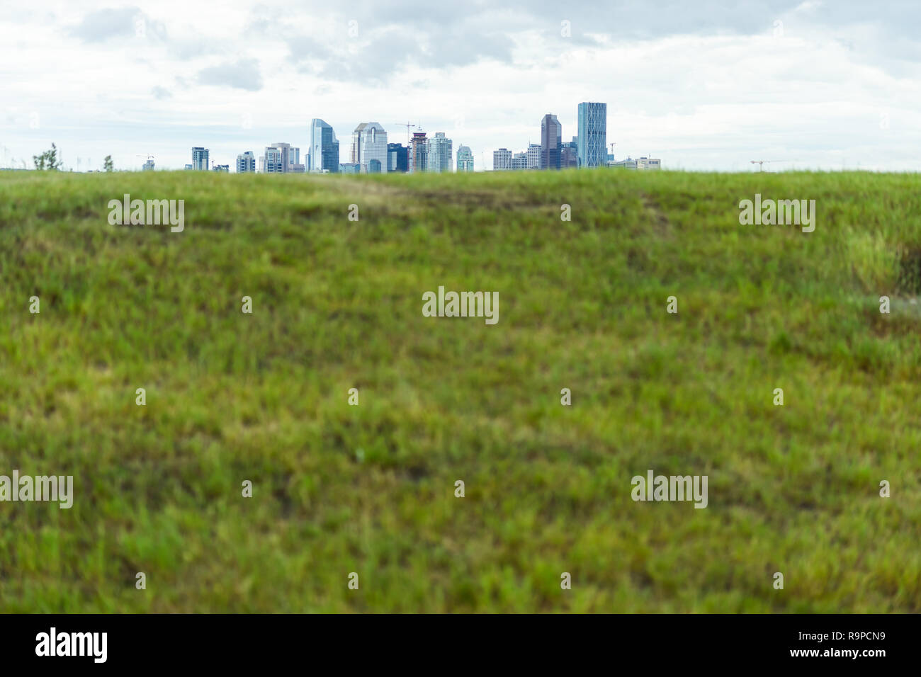Calgary city skyline hi-res stock photography and images - Alamy