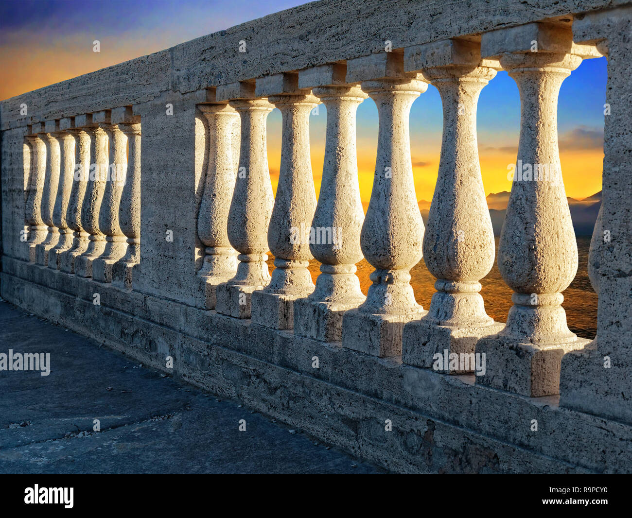 Balustrade classic roman architecture hi-res stock photography and ...