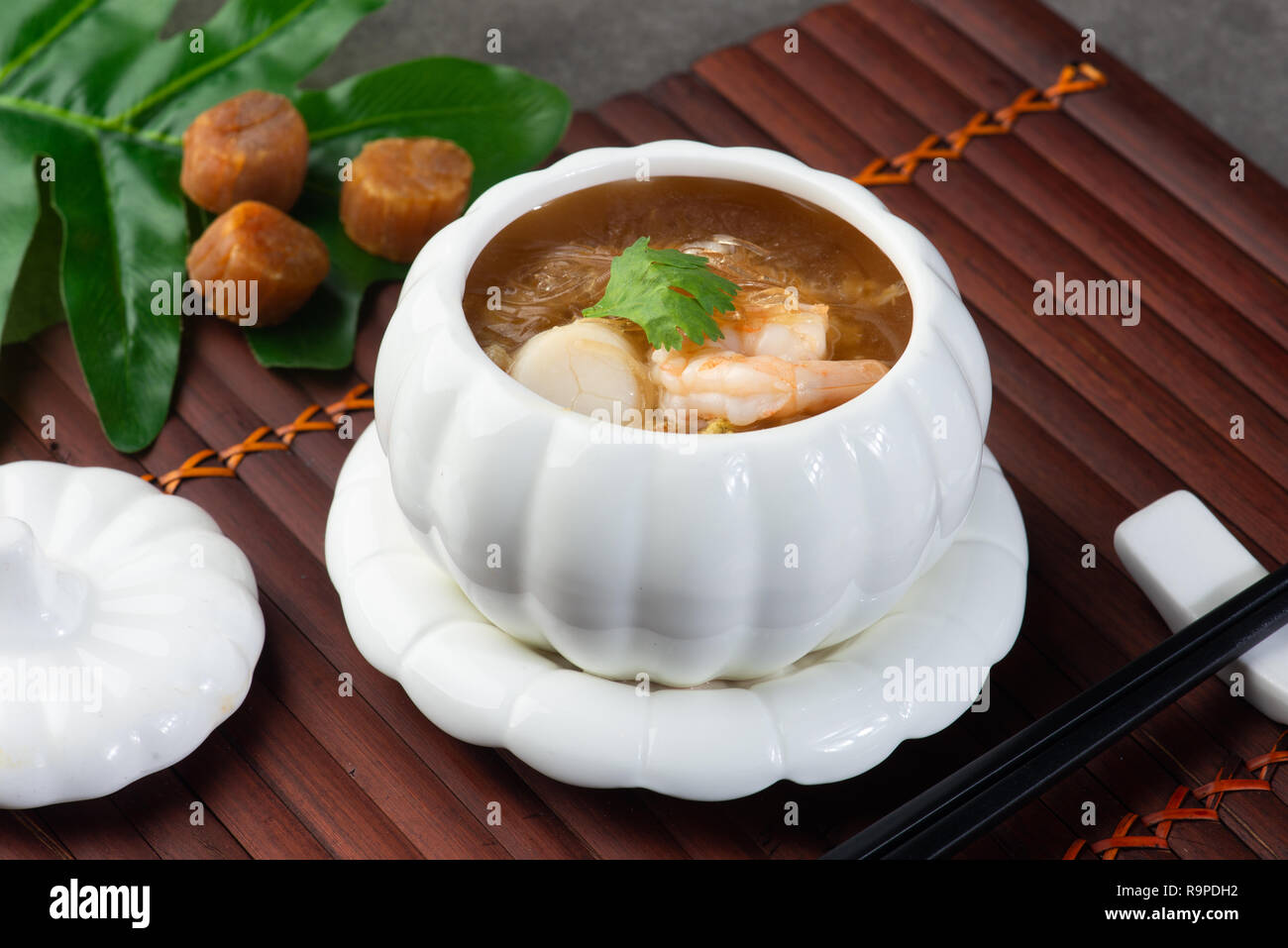 Chinese Shark's Fin Soup with scallop and prawn Stock Photo - Alamy