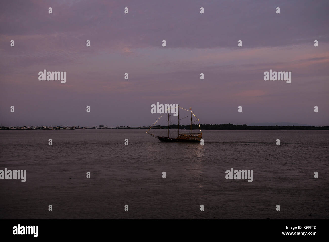 Guayas river hi-res stock photography and images - Alamy