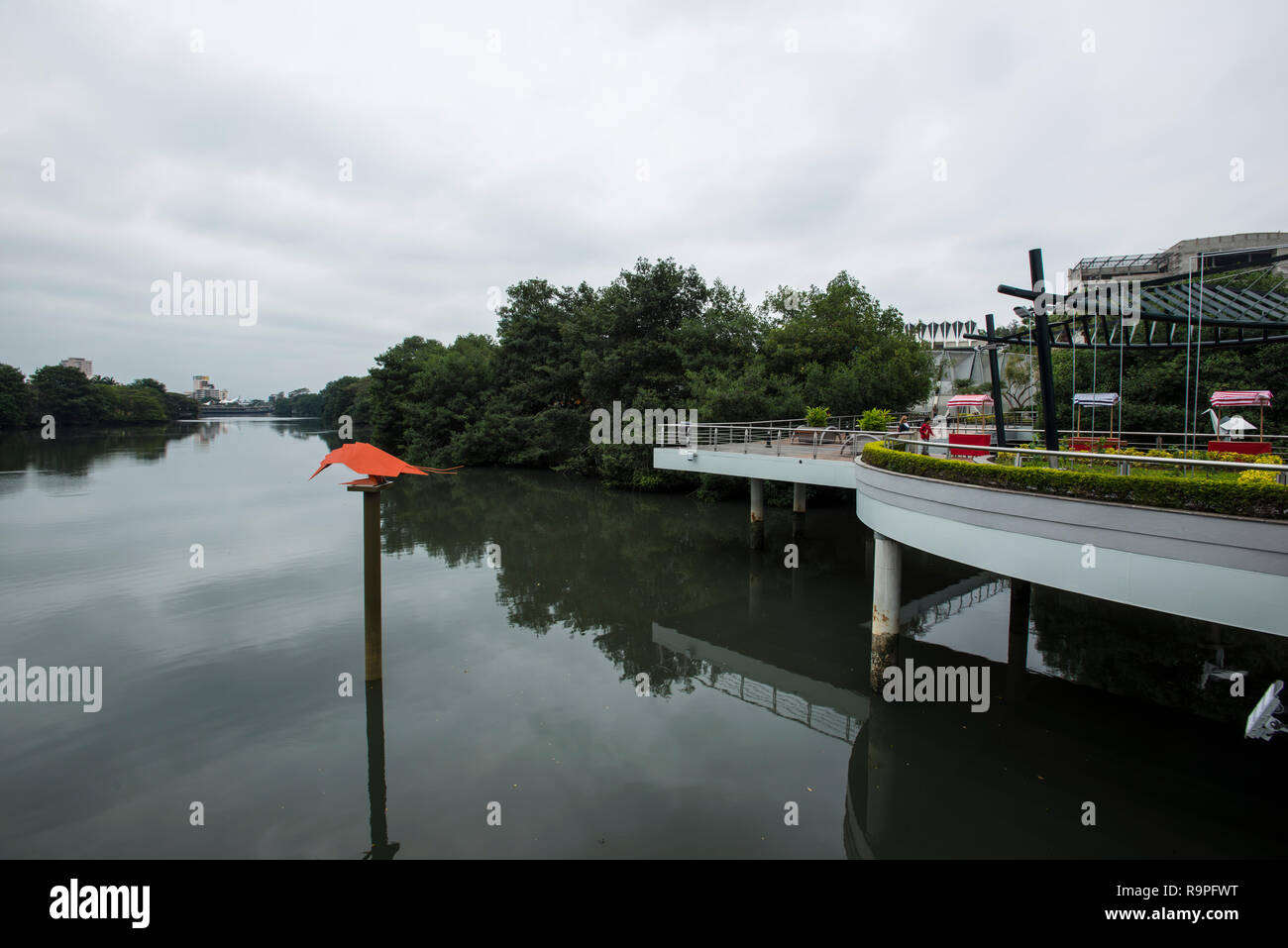 Guayarte Square in Guayaquil Stock Photo - Alamy