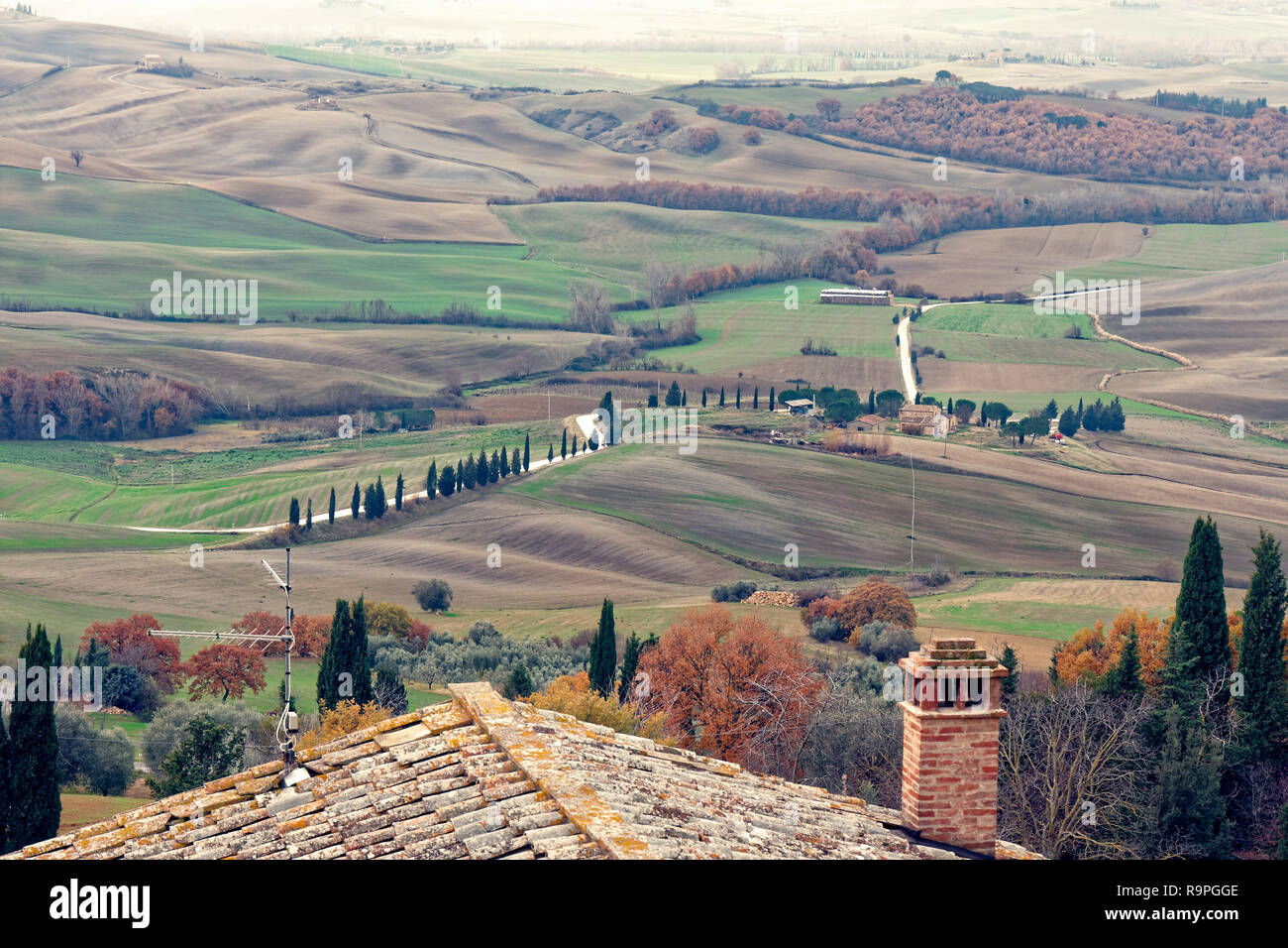 tuscany countryside landscape winter Stock Photo - Alamy