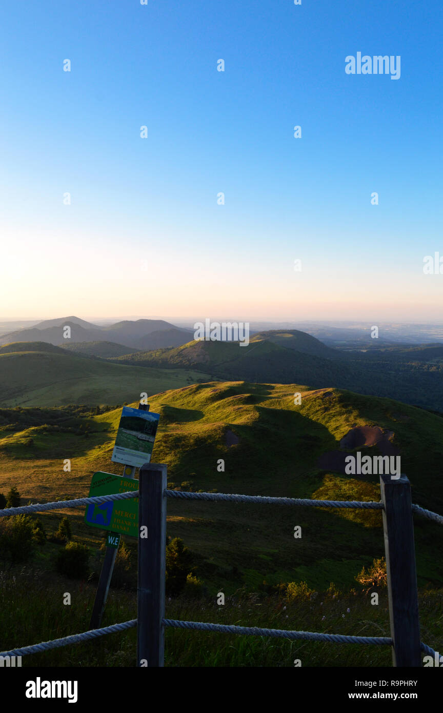 Chain of volcanoes hi-res stock photography and images - Alamy