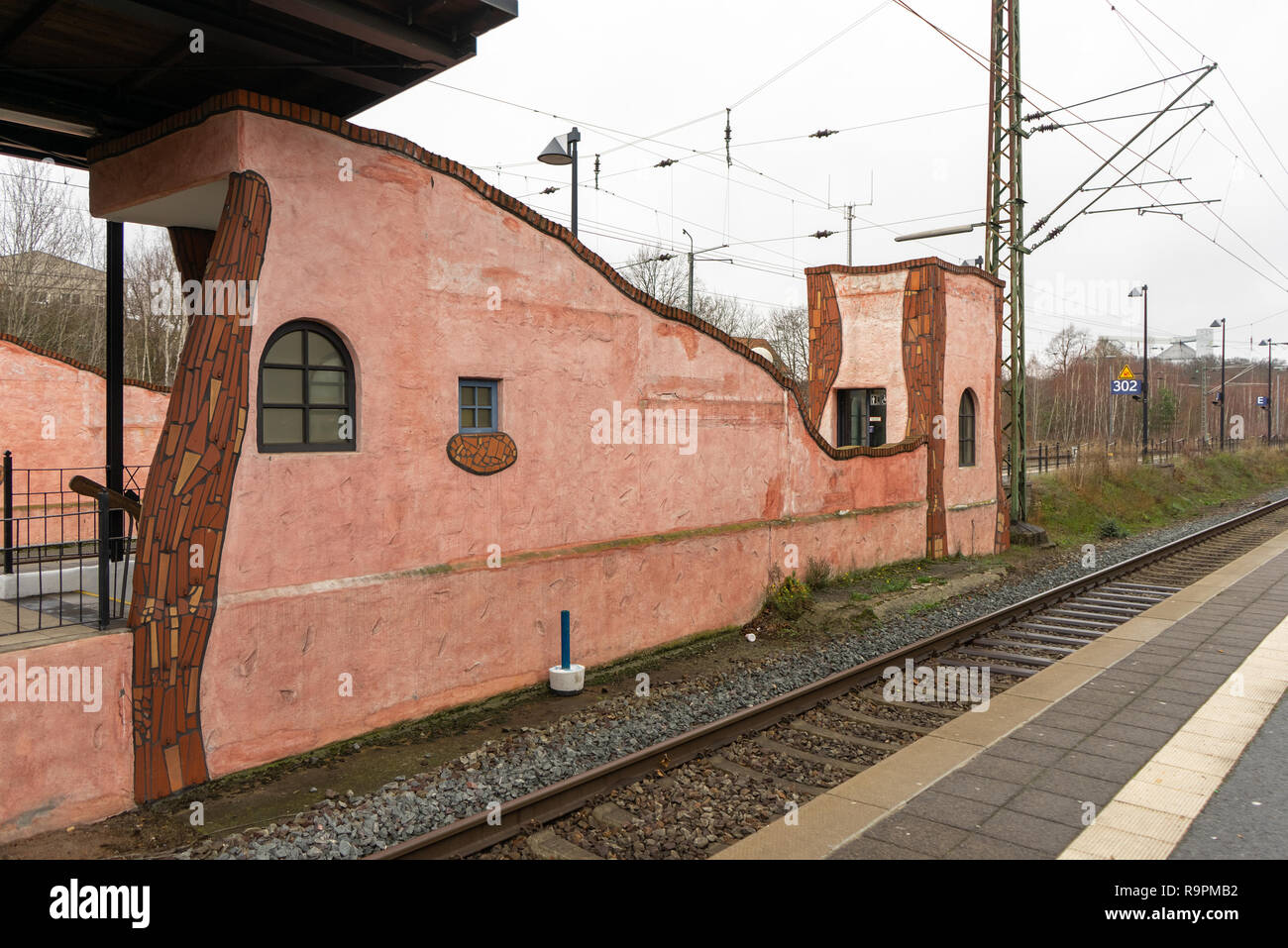 Railway keepers house hi-res stock photography and images - Alamy