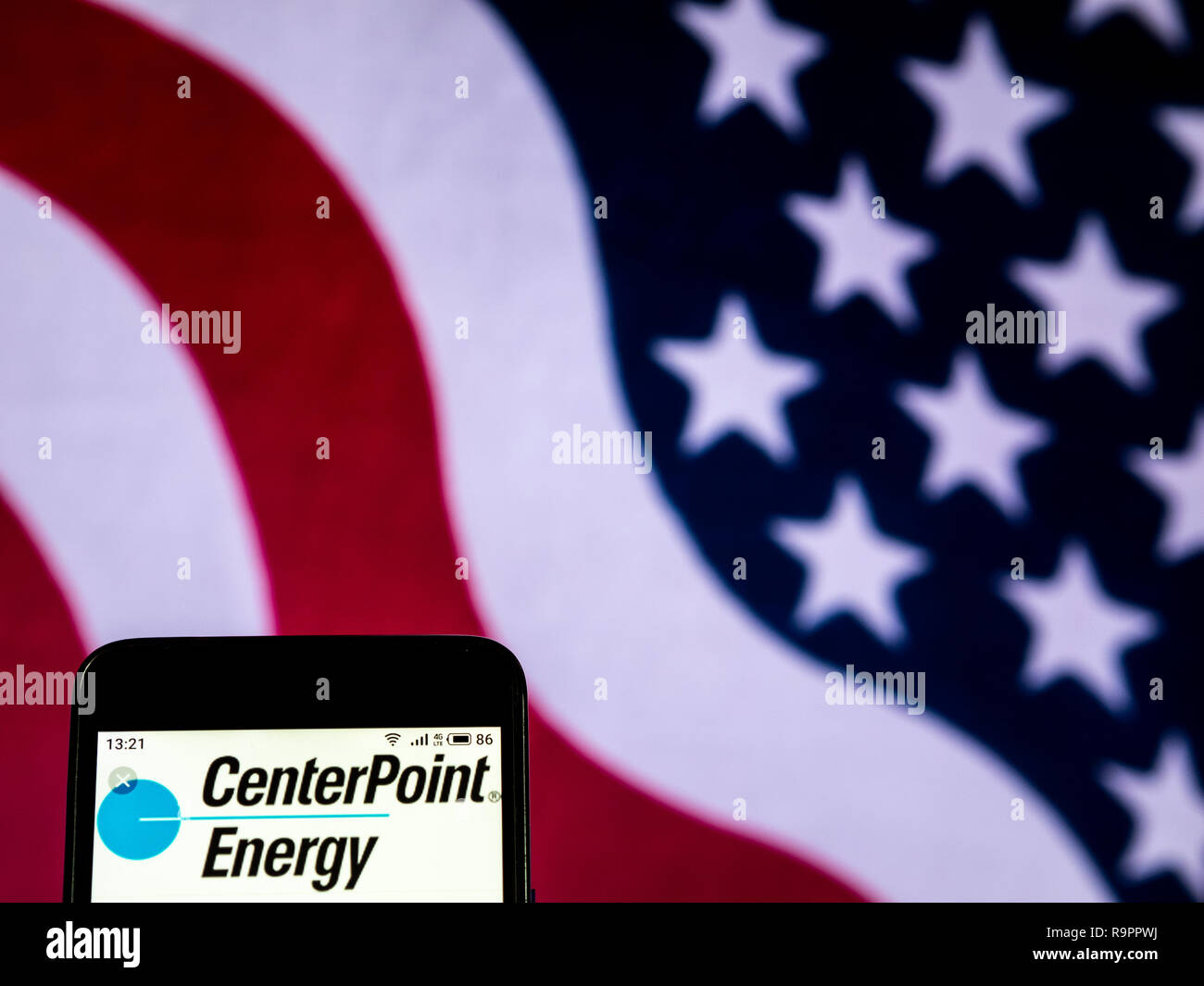 Centerpoint logo hi-res stock photography and images - Alamy