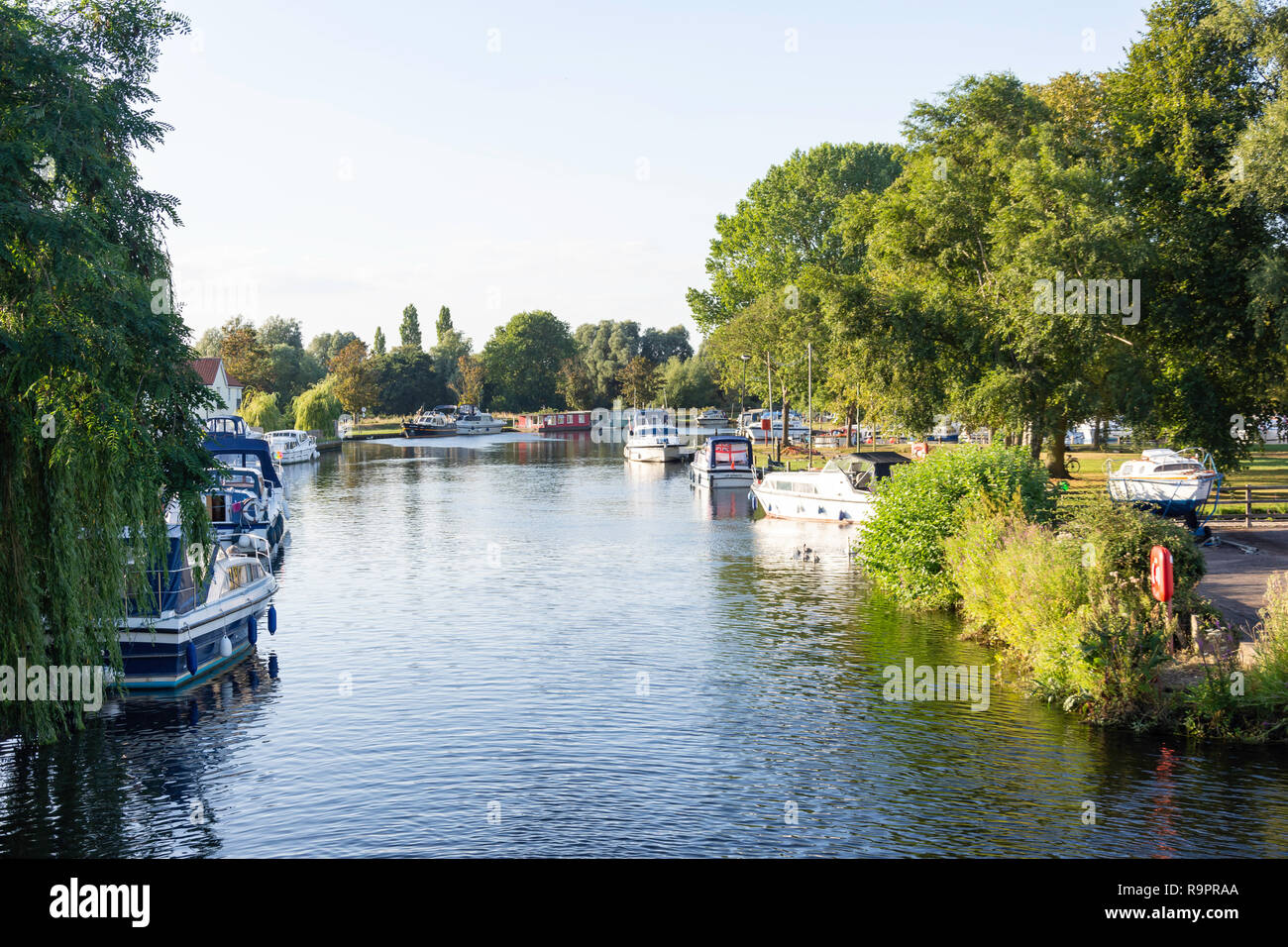 River Waveney at The Lock, Beccles, Suffolk, England, United Kingdom ...